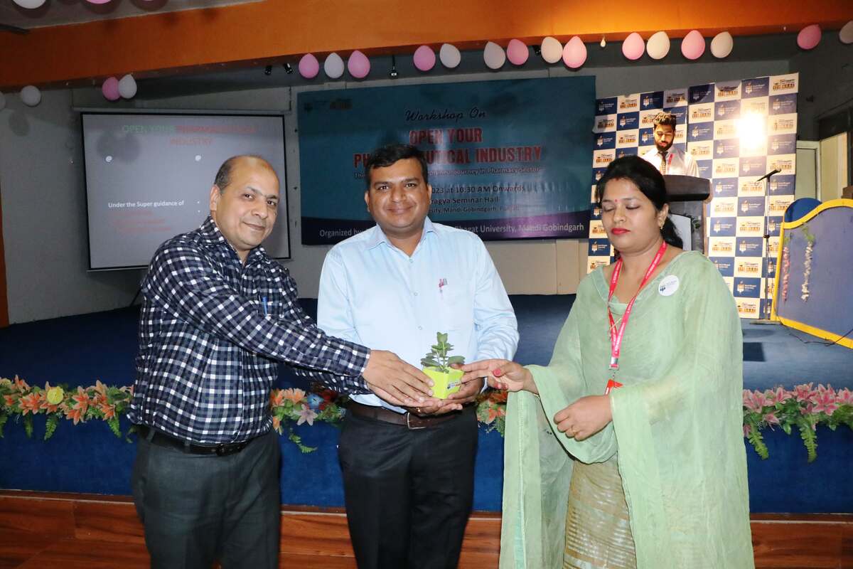 Faculty of Pharmacy at desh bhagat university